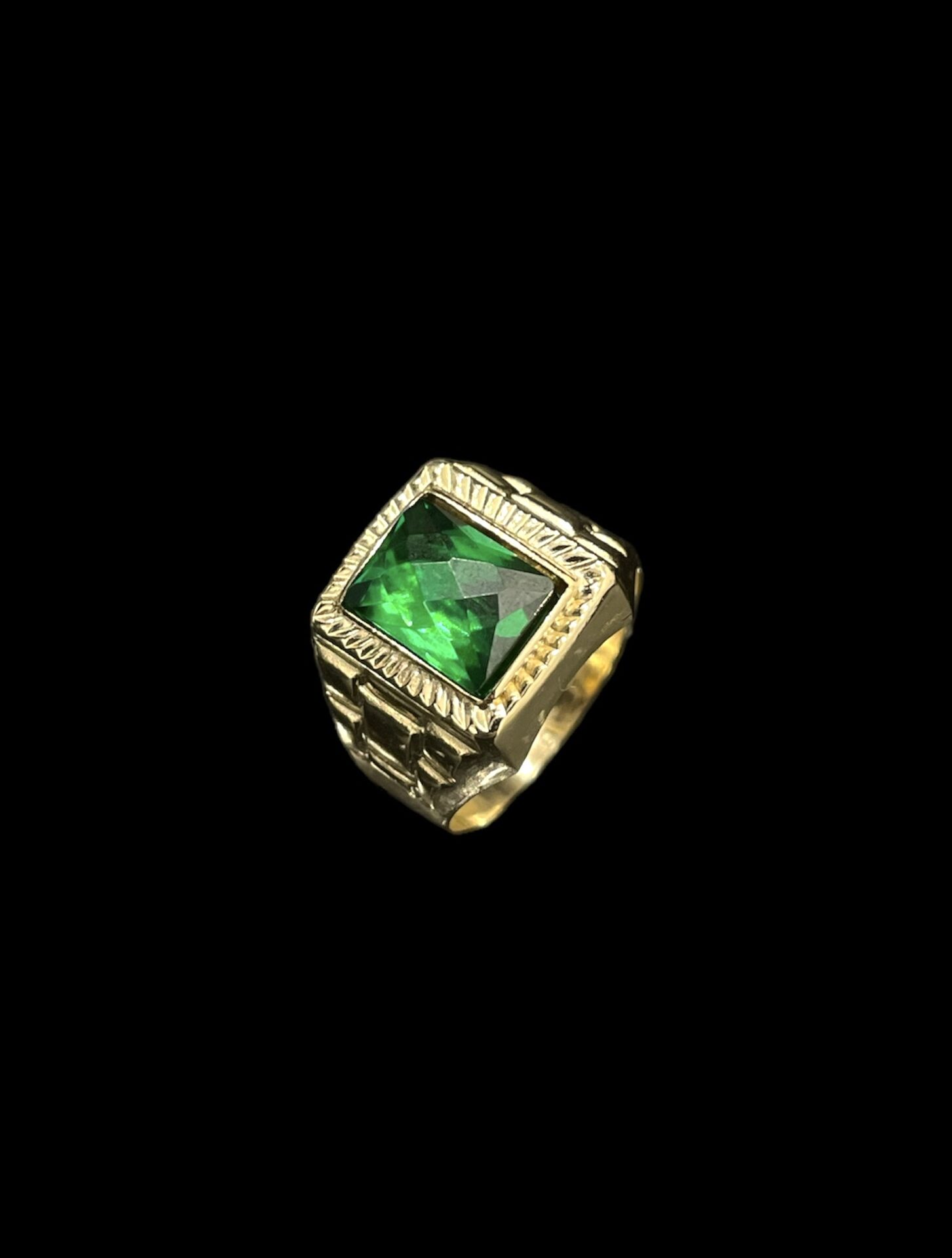 Chevalière Pierre Verte Carrée – AGR Bijoux